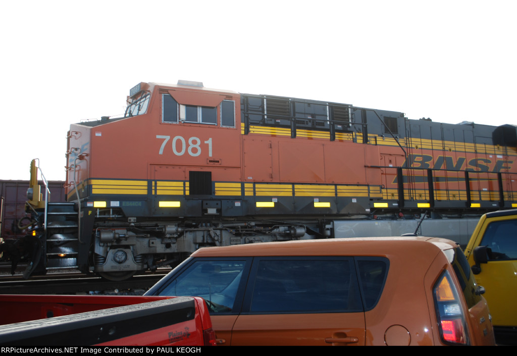 BNSF 7081 as she sits waiting to go west.